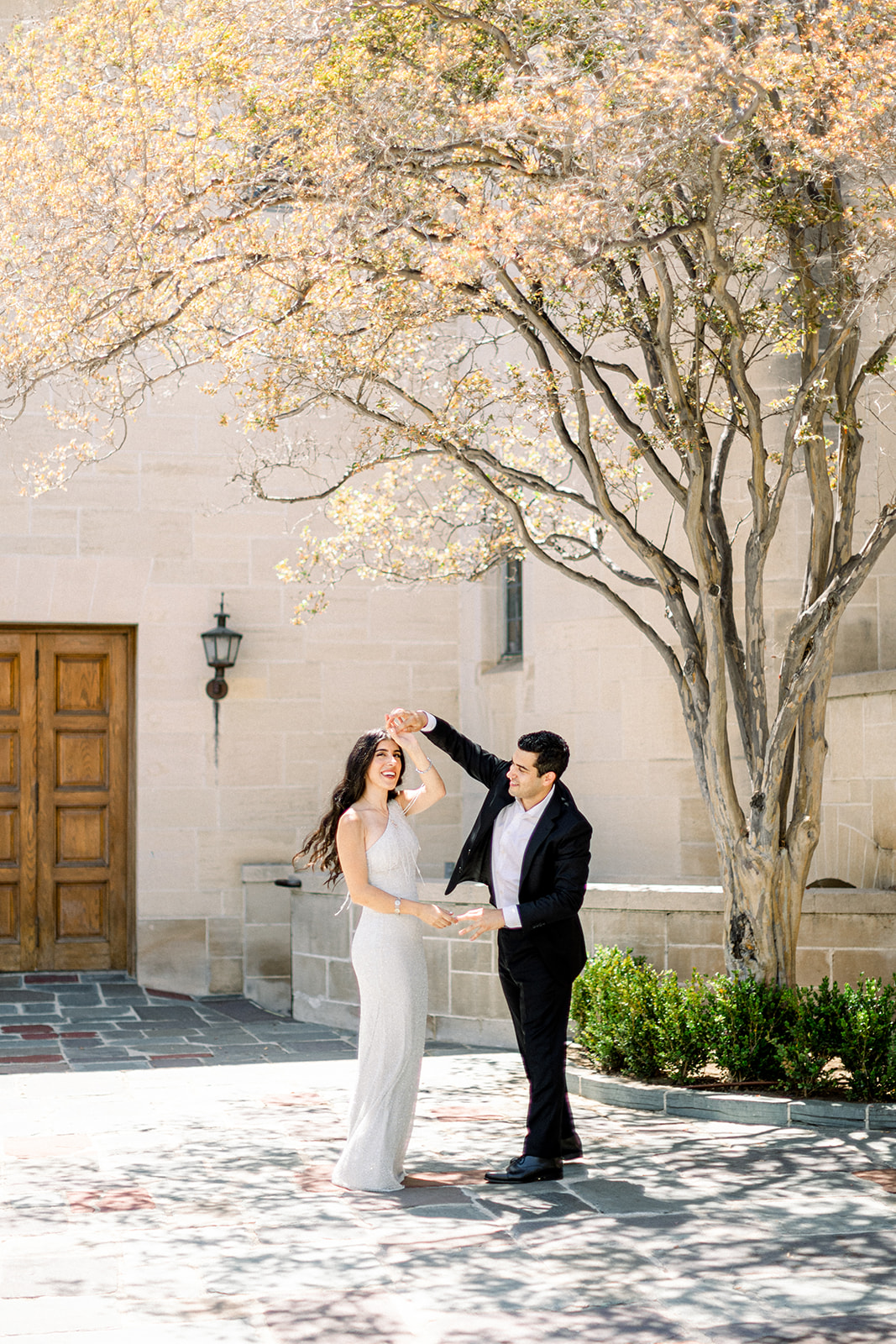 5 Tips: How to choose the Best Engagement Photo Location